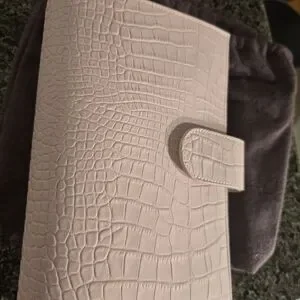 Gillio | Office | Nwt Gillio Firenze Matte Blush Pink Croco Compagna ...